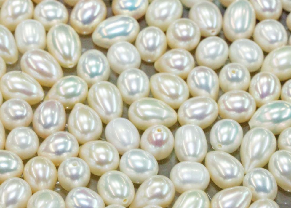 Wholesale Freshwater Pearls White Oval & Pear Half-Drilled